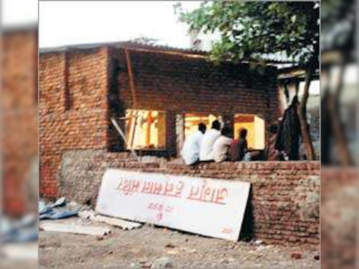 Wadala slums seek divine help