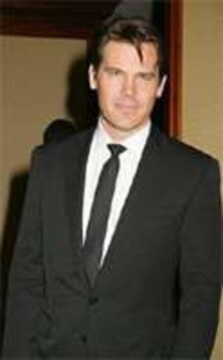 Brolin ripped his pants while shooting scene with Crowe!