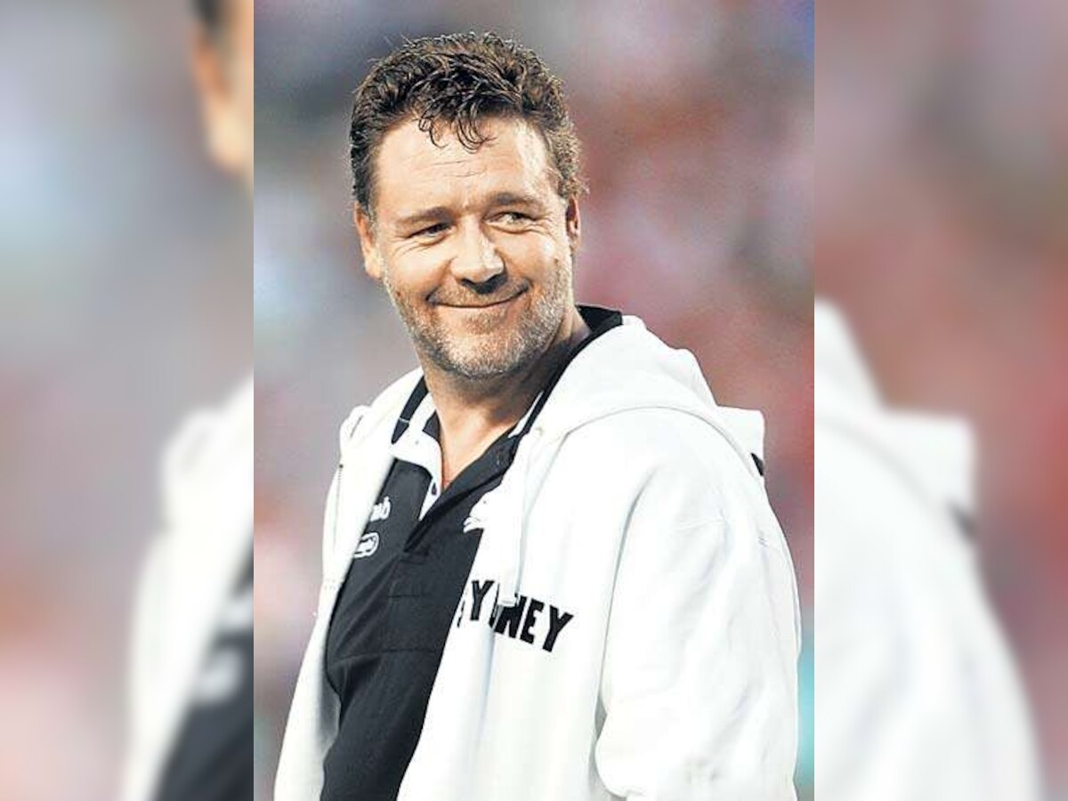 Russell Crowe quit smoking for his kids