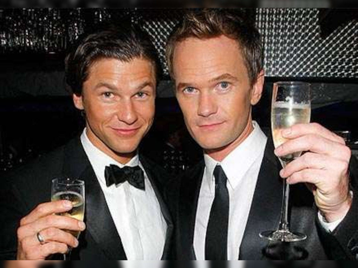 Neil Patrick Harris, partner expecting twins