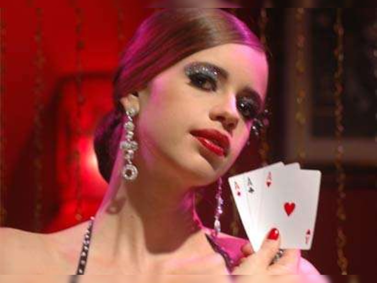 Review: 'Emotional Atyachar' is only for the mature