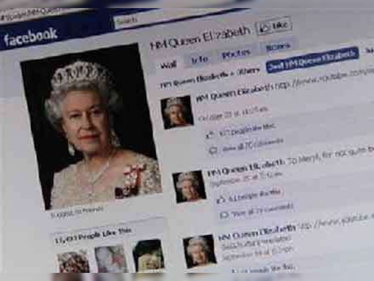 Britain's queen wins 60,000 fans on Facebook debut