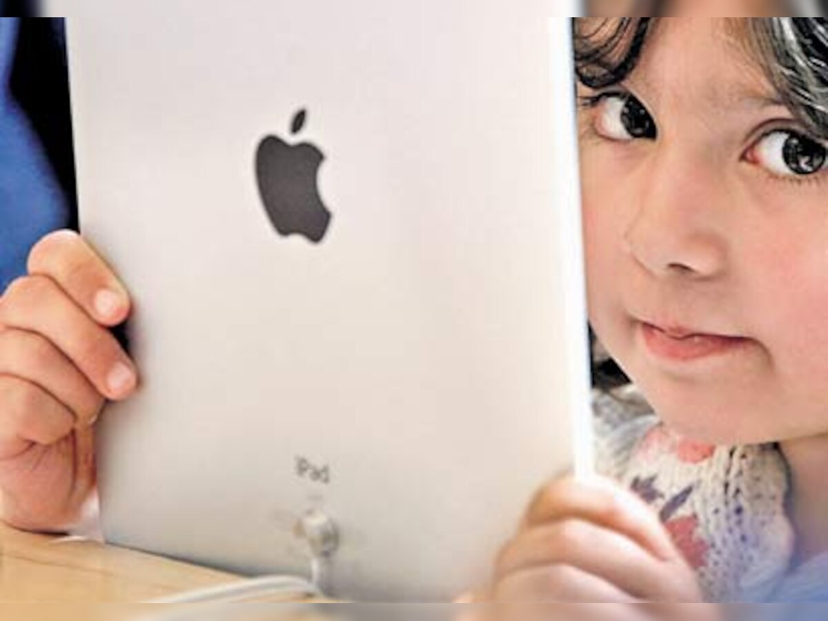 With HP tablet dead, who can challenge Apple?