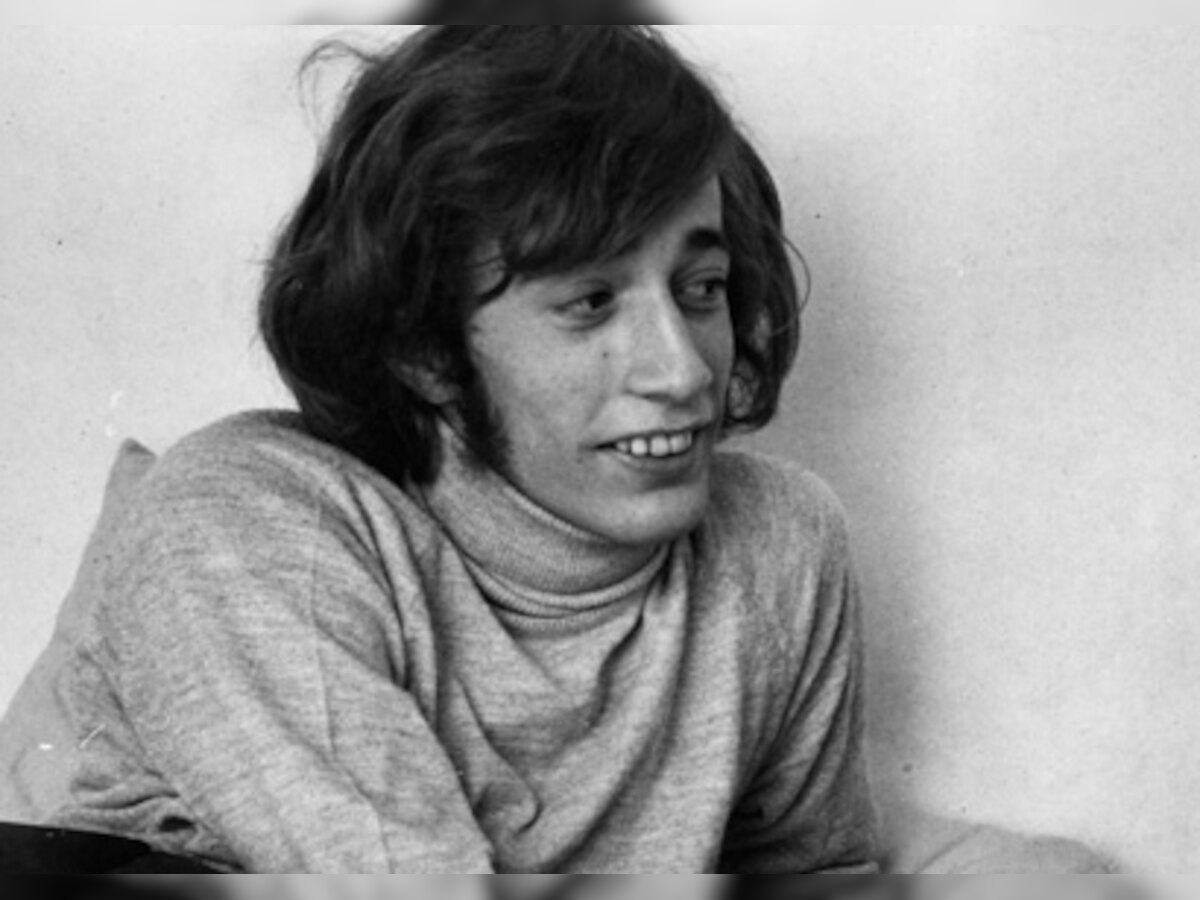 Bee Gees' Robin Gibb dies after long cancer battle