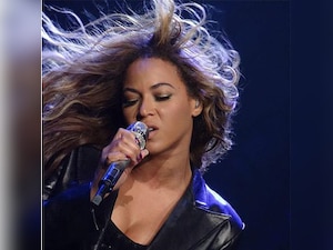Beyonce; just unwell or pregnant?