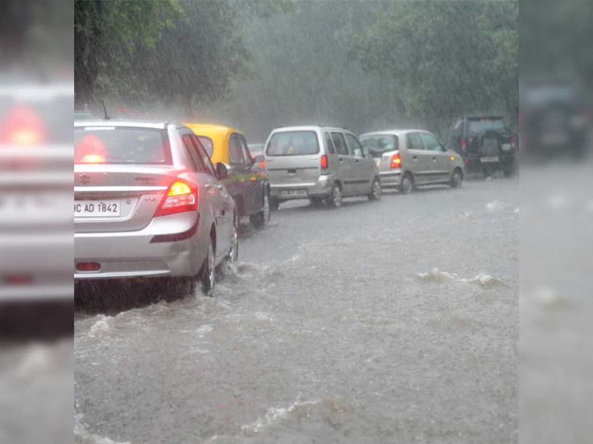 Heavy downpour causes water-logging, traffic snarls in Delhi