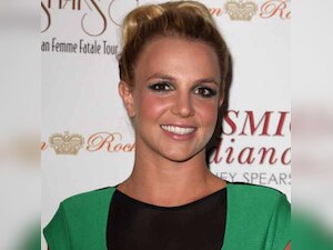 Britney Spears invests her 6 million pound earnings from Pepsi in Coke