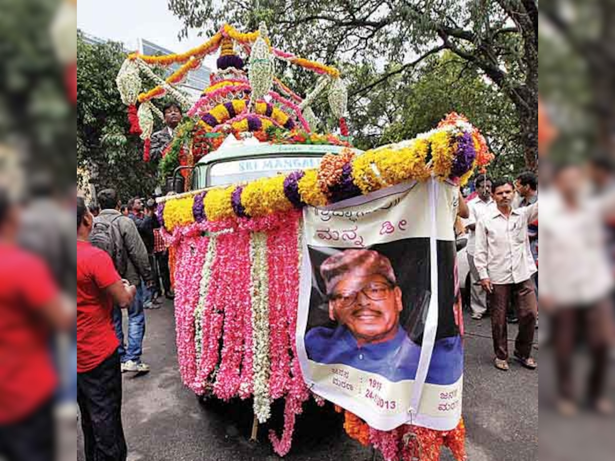 Modest and respectful Manna-da passes away, leaving a void