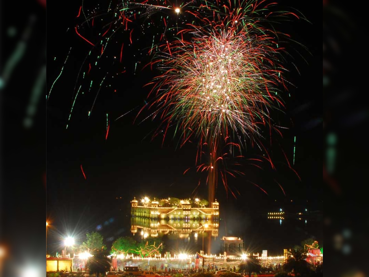 Meet 1000 sky shot: The most expensive cracker this Diwali, costs Rs 12,000