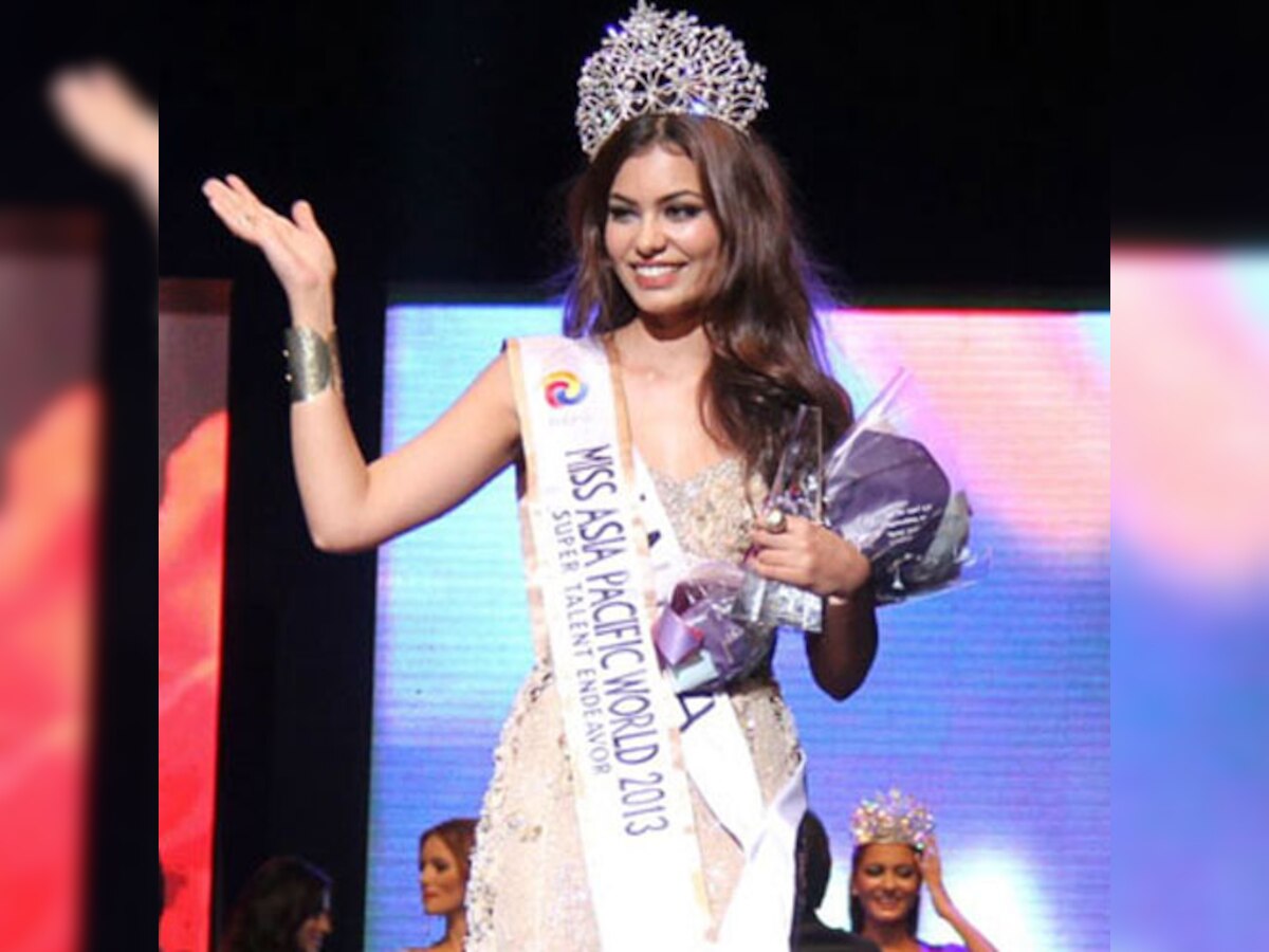 Miss Asia Pacific World 2013 Srishti Rana's crown seized at Mumbai airport