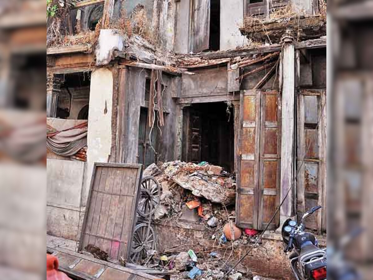 Evict rickety building residents soon: Bombay High Court