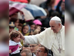 In a telegram to South African President Jacob Zuma, Pope Francis says ...