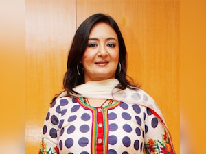 Singer Jaspinder Narula joins AAP