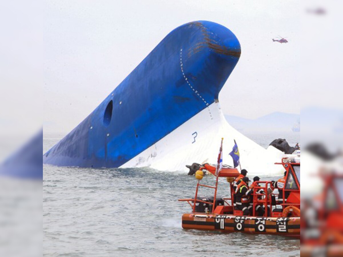 South Korea ferry capsize: death toll rises to 4, divers deployed to ...
