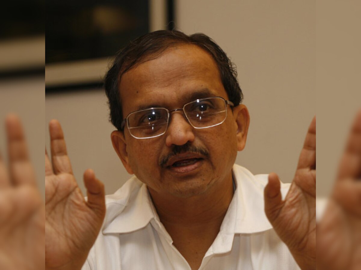 Adarsh-tainted top bureaucrats Jairaj Phatak, Pradeep Vyas reinstated