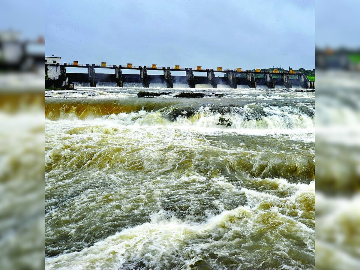 Activists slam PMC on water cut withdrawal decision