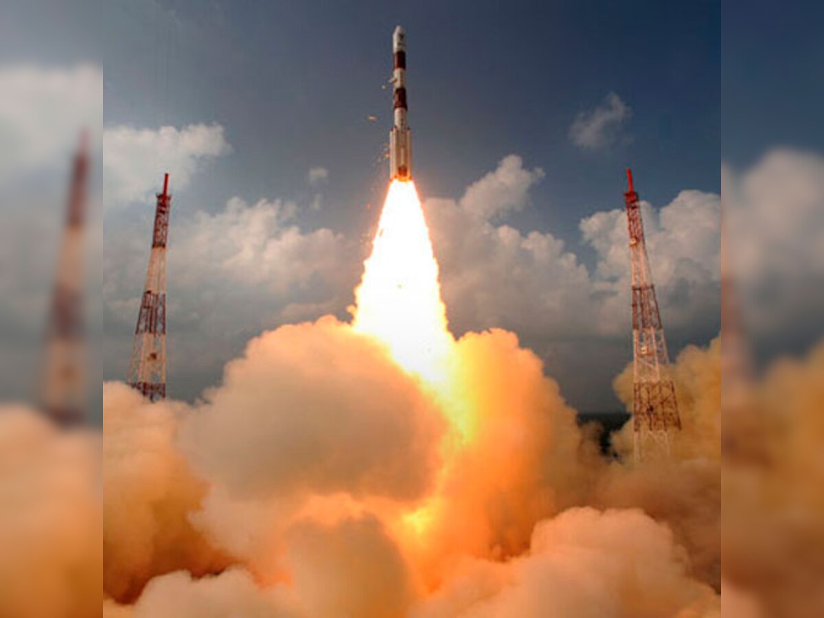 #MissionMars: ISRO team presents first Mars Orbiter Mission pictures of ...