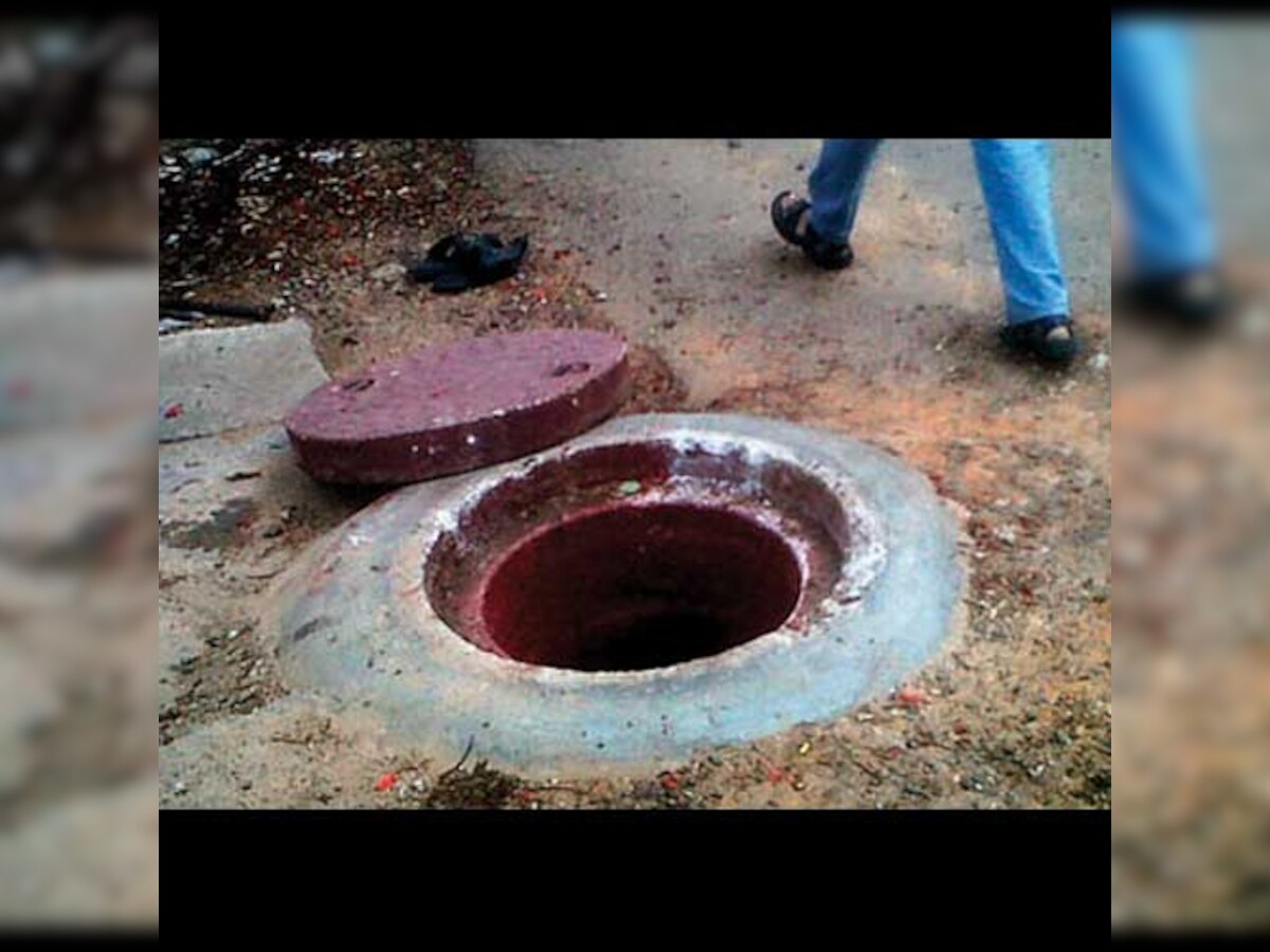 Holey hell: Manholes 10-feet-deep remain uncovered at Matunga