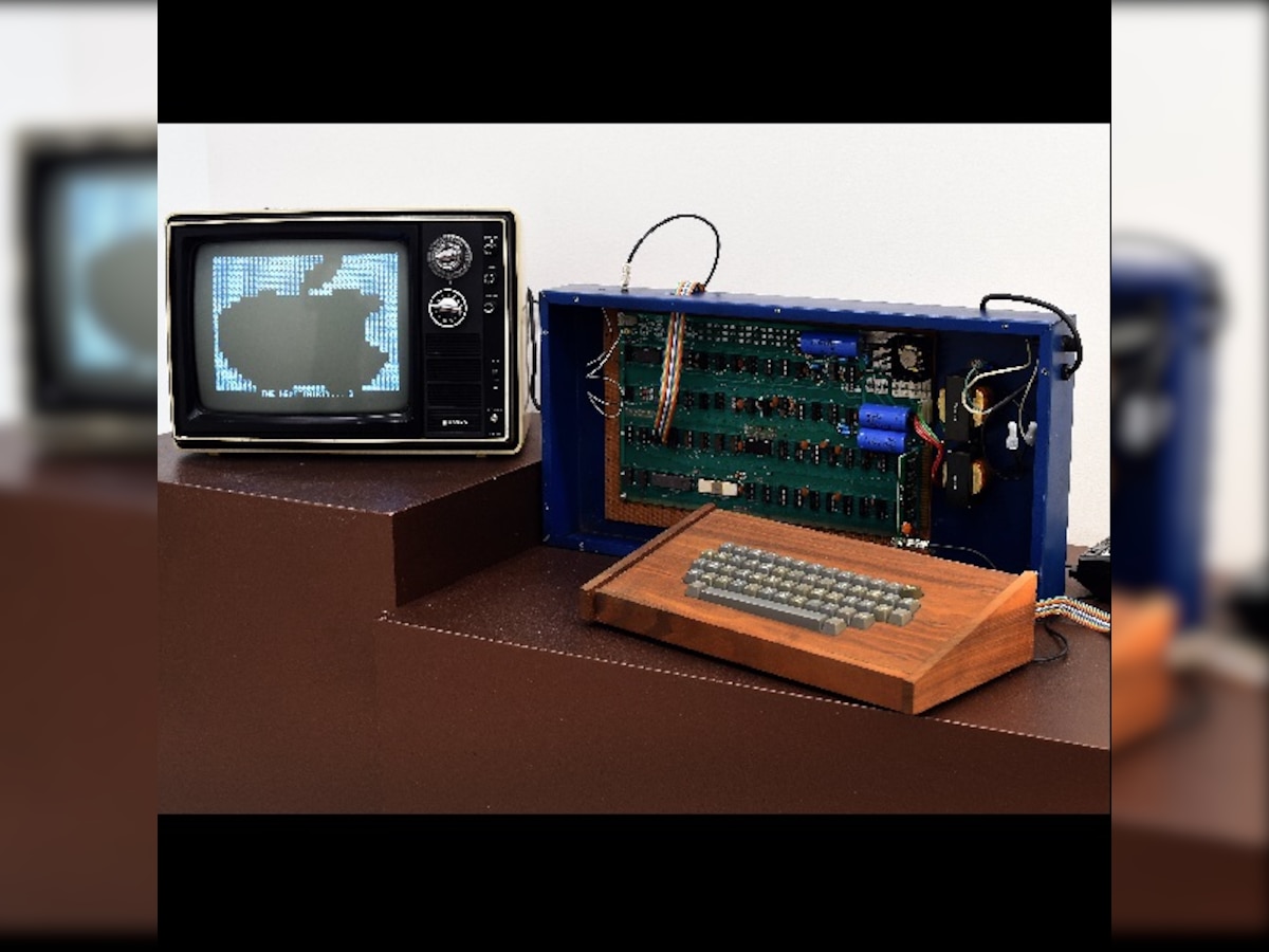 Original Apple computer sells for $365,000 at New York auction