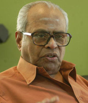 Celebrities pay tribute to legendary film director K Balachander