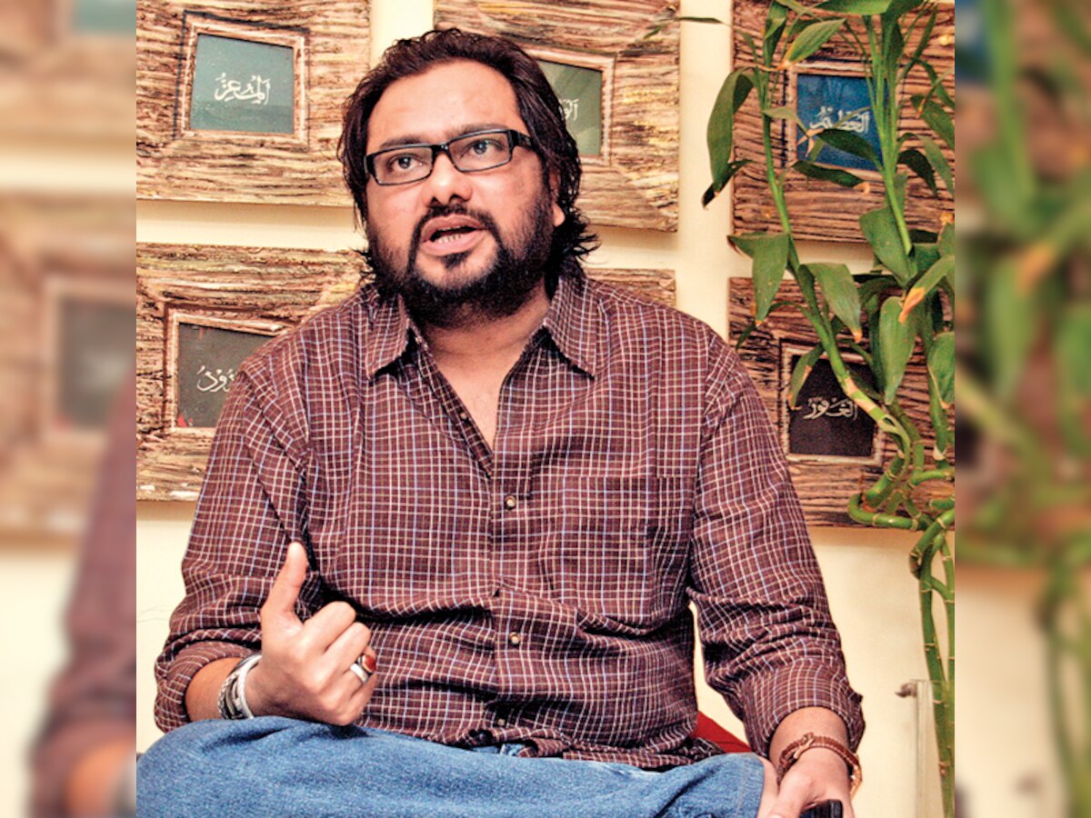 Film-maker Ismail Darbar held for assaulting asst director