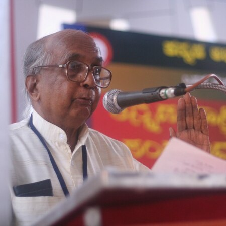 Veteran Kannada writer forced out of event in presence of CM Siddaramaiah