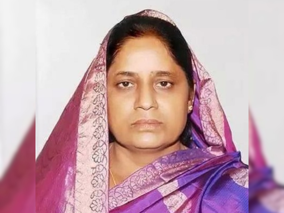 RR Patil's widow to face 10 nominees in April 11 bypoll