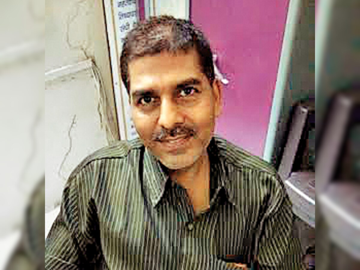 MHADA official arrested while taking bribe in moving train