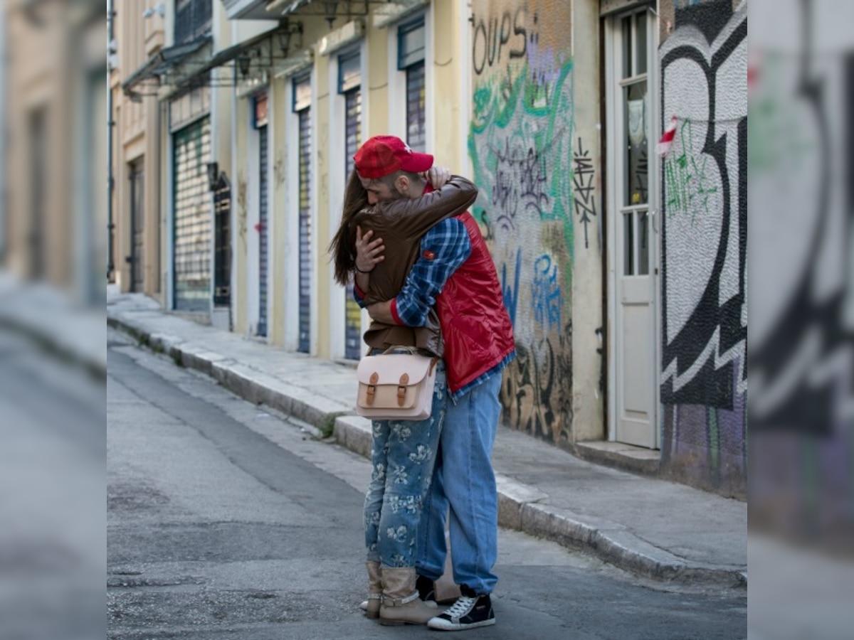 Top 7 health benefits of hugging you didn’t know!