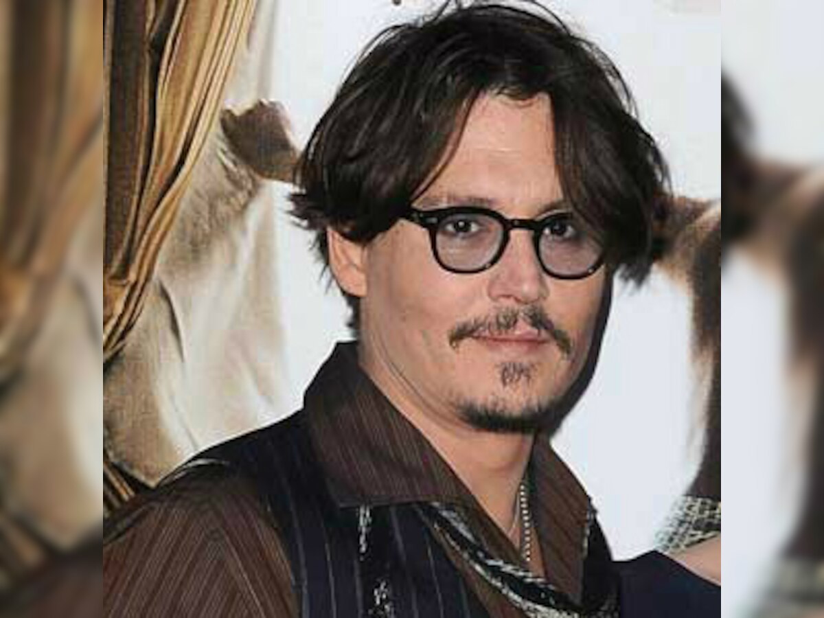 Actor Johnny Depp's pet dogs could land him in jail
