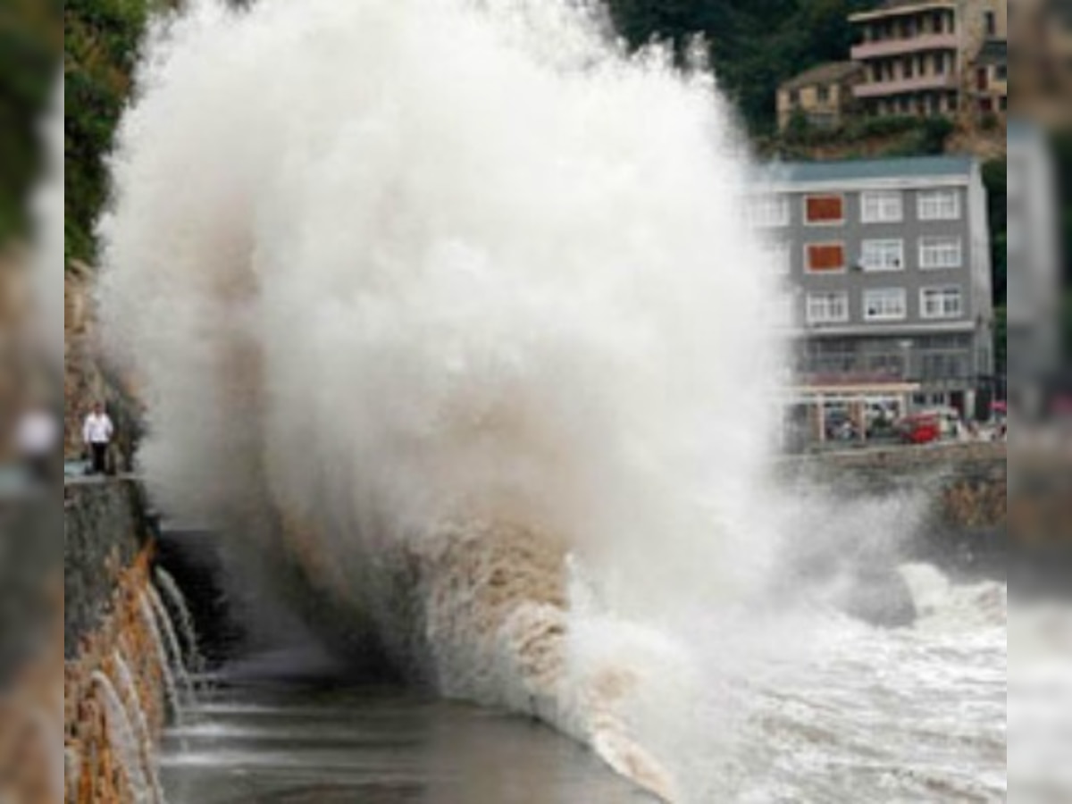 Typhoon Chan-Hom lashes China after more than a million people evacuated