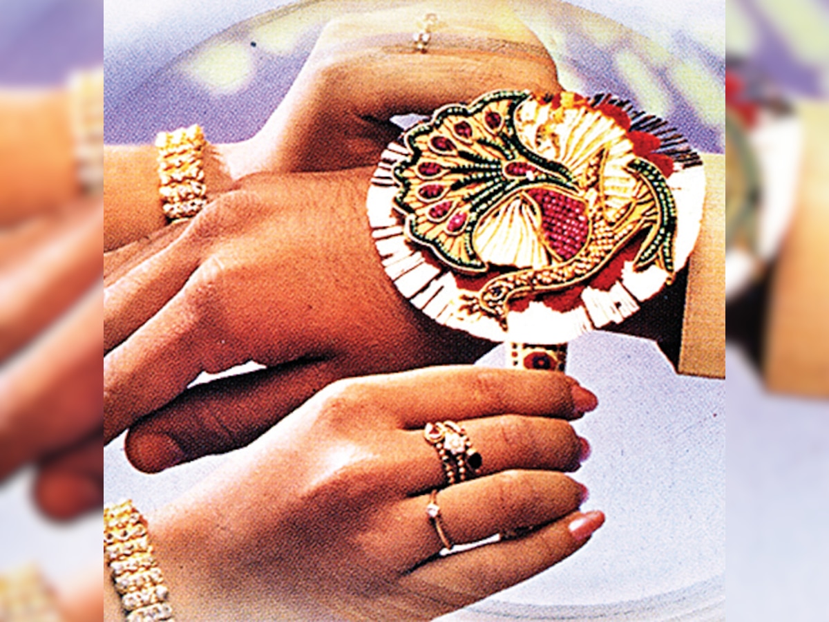 Raksha Bandhan 2015: Rakhi messages go emotional and fun on WhatsApp