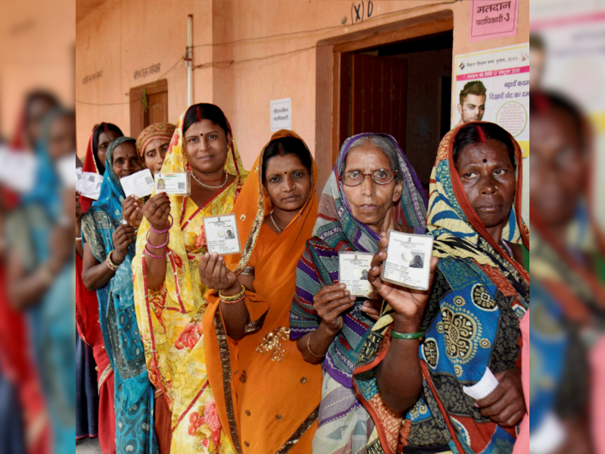 Bihar Polls 2015: 57% voting in first phase, women voters outnumber men