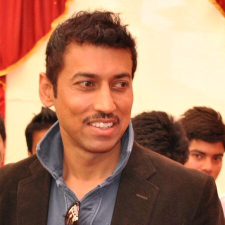 Govt will ensure FTII students complete their courses, says ...