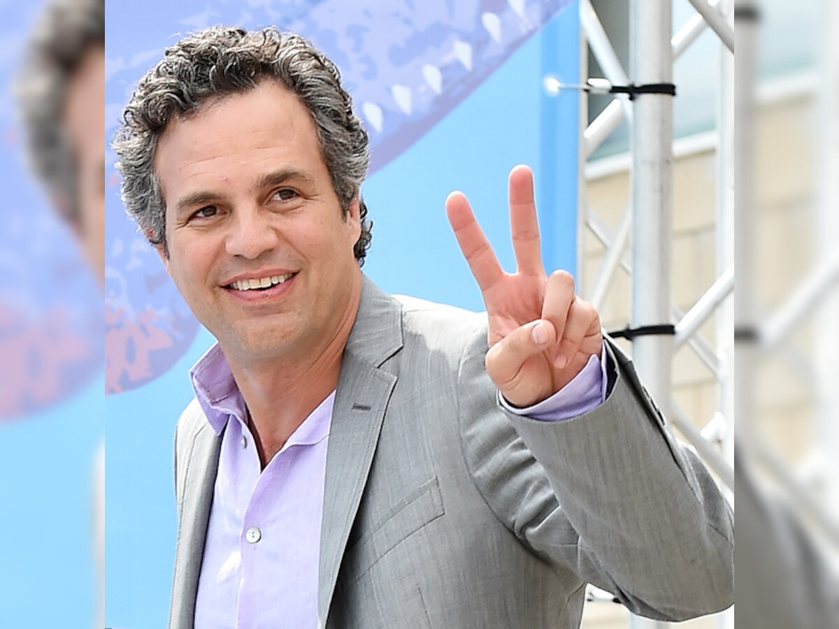 Mark Ruffalo, Samuel L Jackson go topless to support breast cancer ...