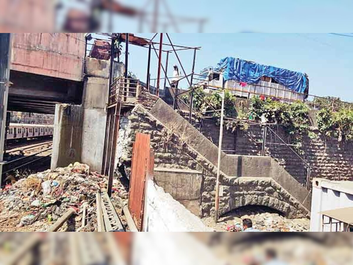 Mumbai drug war reaches a flashpoint, raid leaves 8 cops injured; 2 ...