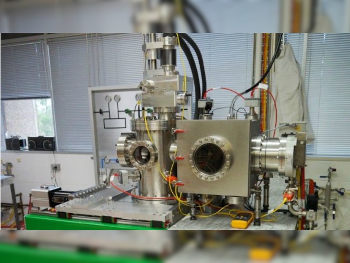 Australian researchers build World-first scanning helium microscope