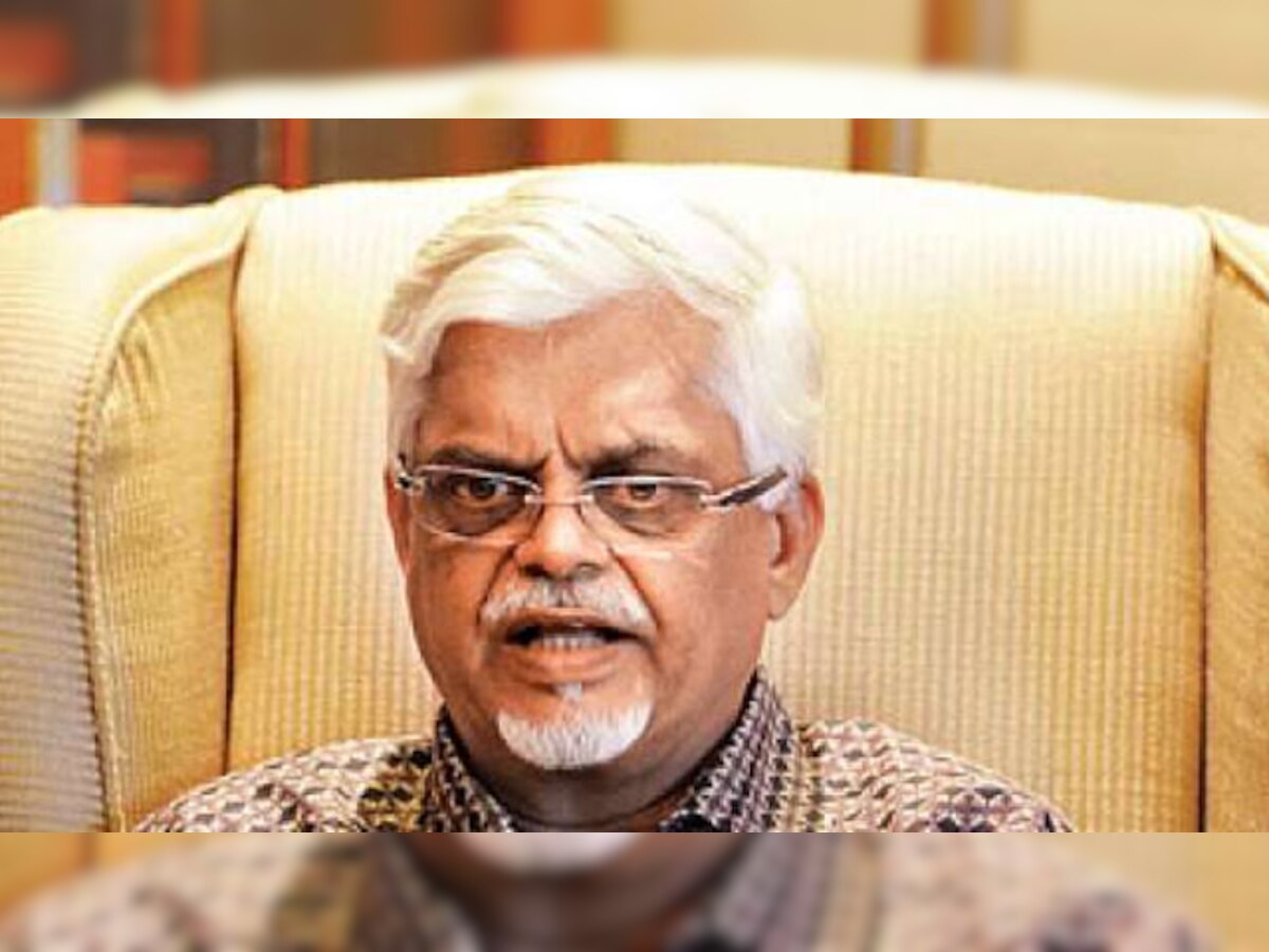Sanjaya Baru favours Bharat Ratna for P V Narasimha Rao
