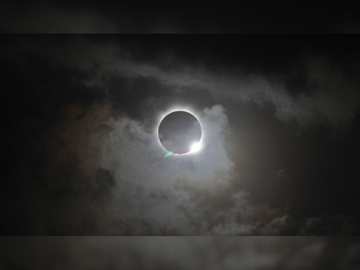 Scientists break down 'eclipse wind' after 300 years of mystery