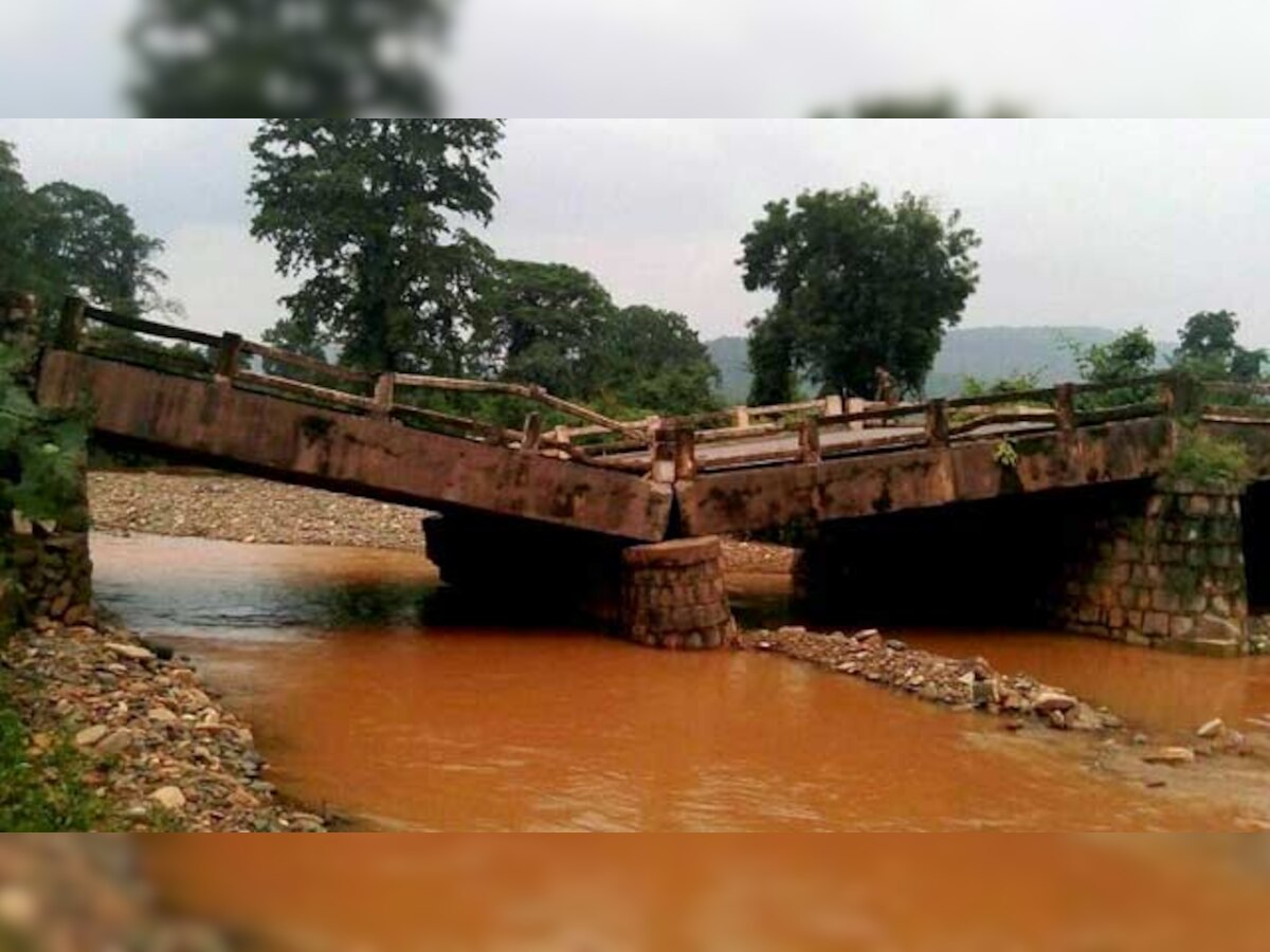 Odisha: Bridge collapses, disrupts traffic on NH 49