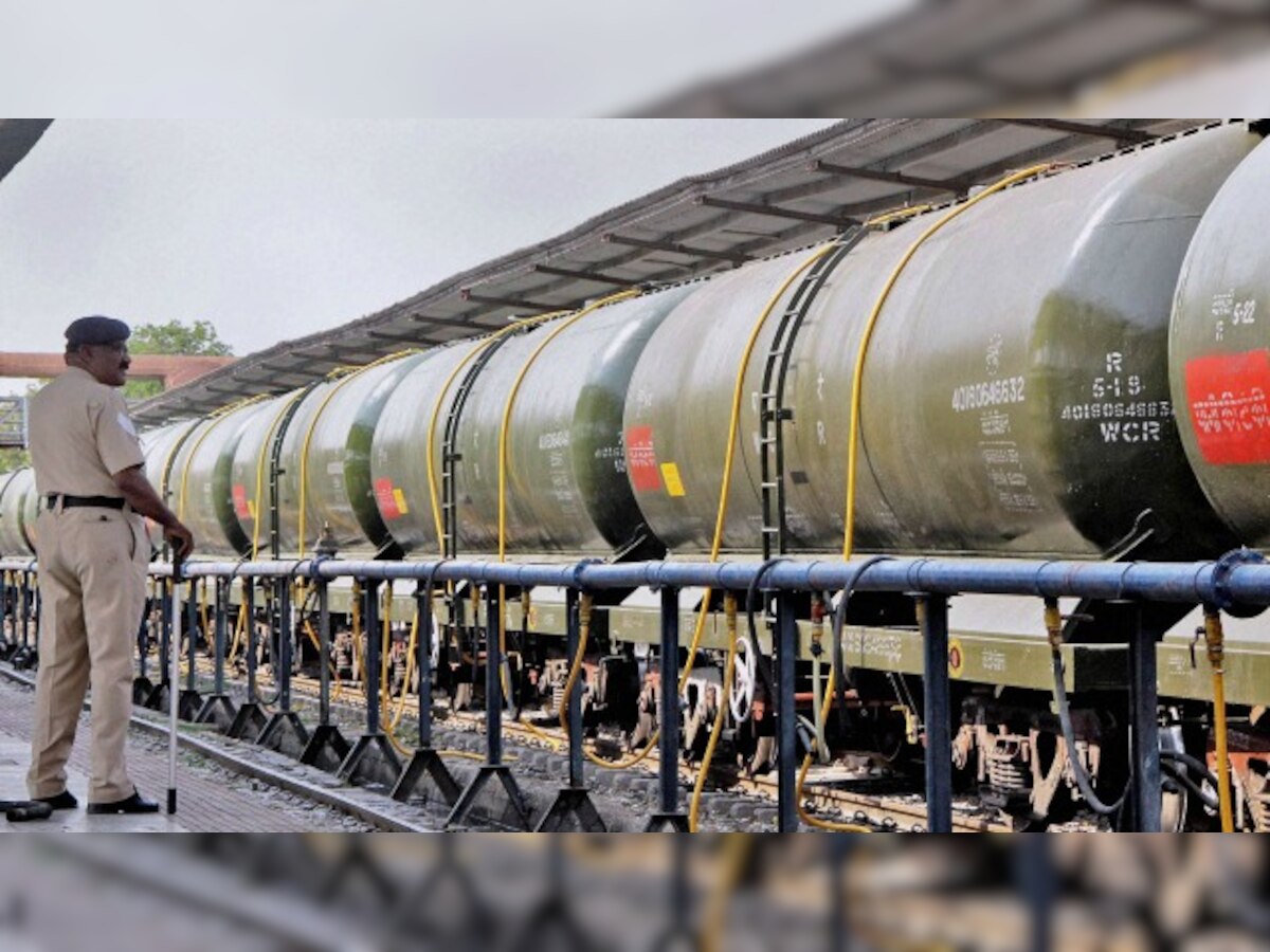 Mumbai: Central Railway train guard assaulted by drunk passenger