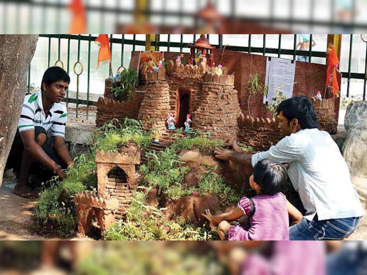 Miniature forts fight it out for the top slot in this unique contest