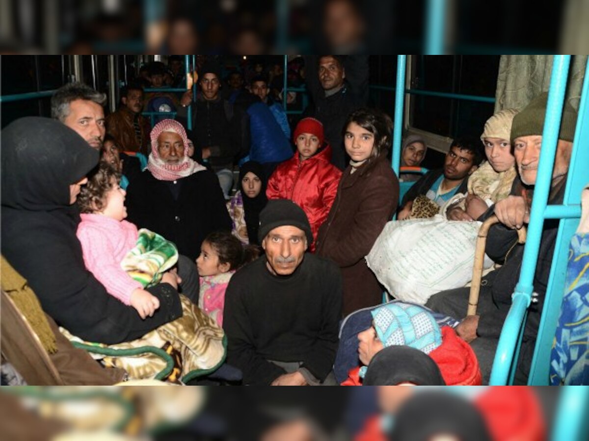 Thousands uprooted in east Aleppo as Syrian army advances