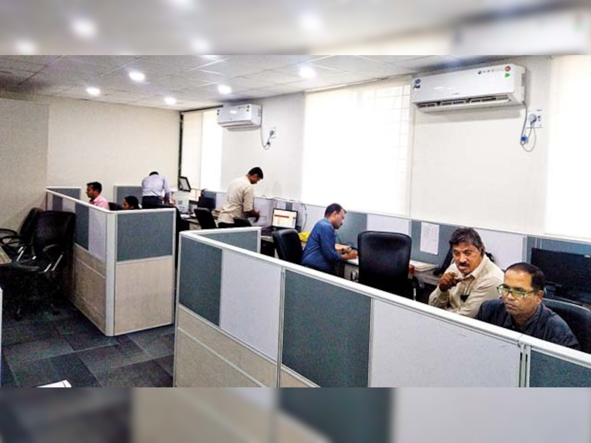 Rs 20 lakh retrieved by Thane cyber cell transferred to victims’ accounts