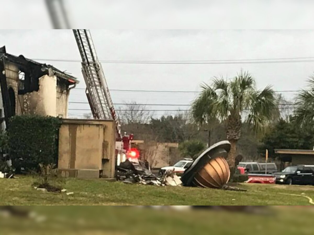 Jews hand keys of their synagogue to Muslims after mosque burnt down in ...