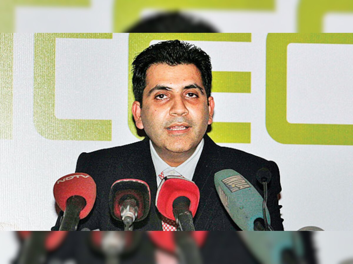 Supreme Court denies bail to Unitech promoter, assures buyers