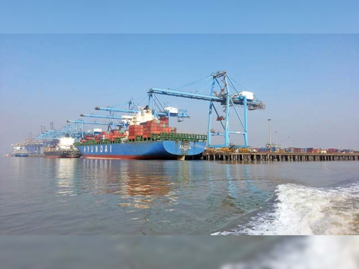 Govt starts process to take away Rewas port from RIL