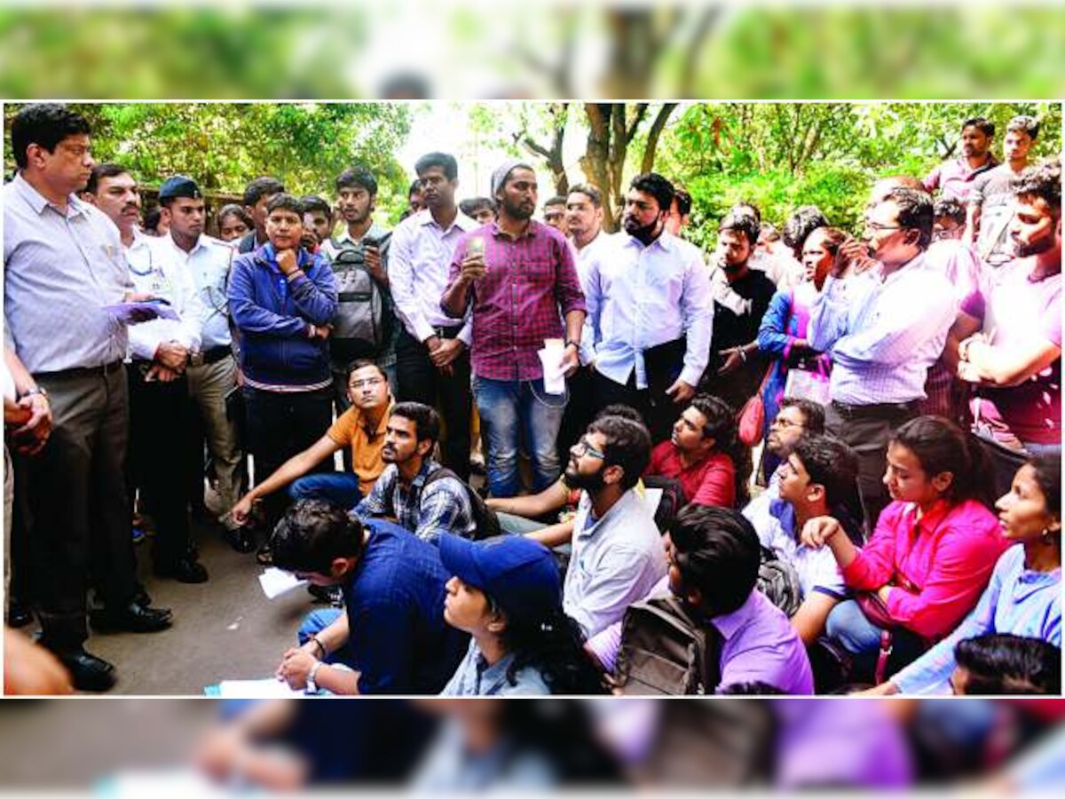 Mumbai University students stage protest, demand results