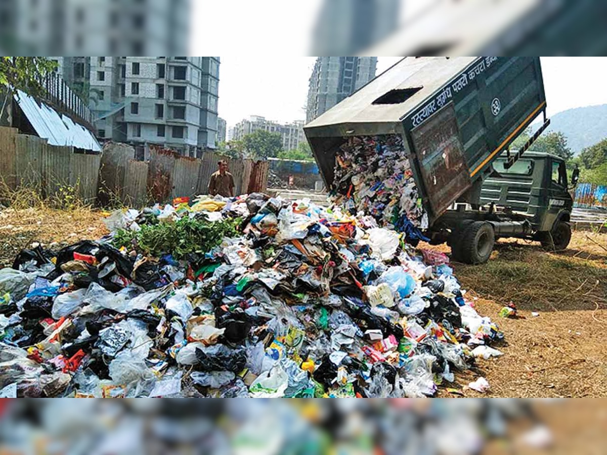 Thanekars recycle household waste, to celebrate ‘dry day’