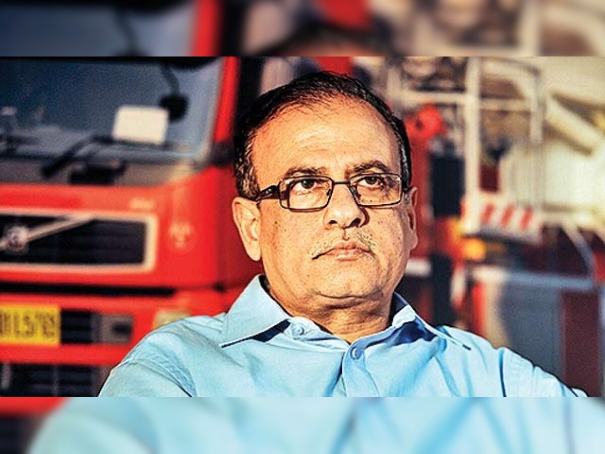 BMC sacks 4 engineers in roads scam